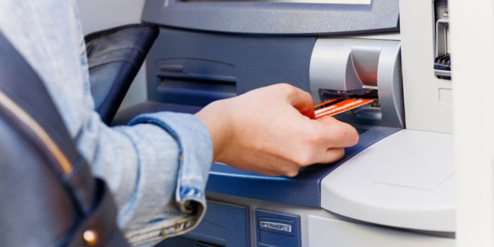 How to Open a Bank Account in France?